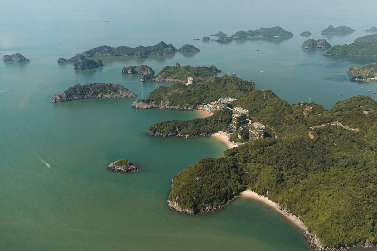 Cat Ba Island In Vietnam - Full Guide & 20 Best Things