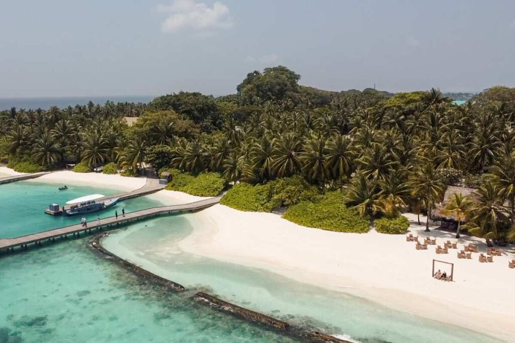 Rasdhoo Island Maldives – Travel Guide & 9 Best Things