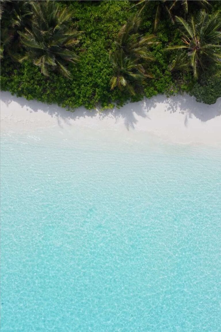 Thoddoo Island Maldives - Travel Guide & 8 Best Things