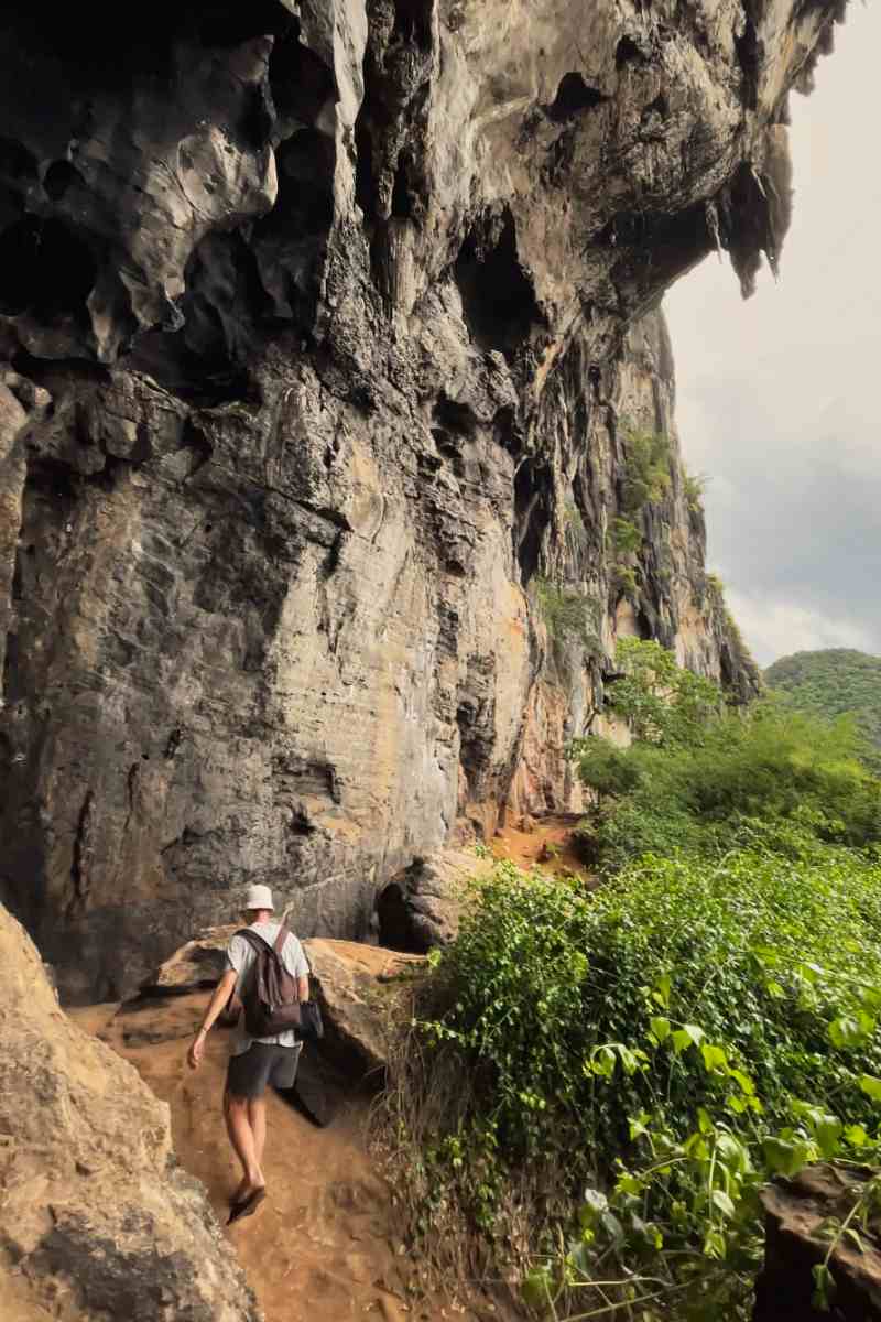 Railay Bat Cave - Hidden Viewpoint On Phra Nang Beach, Krabi