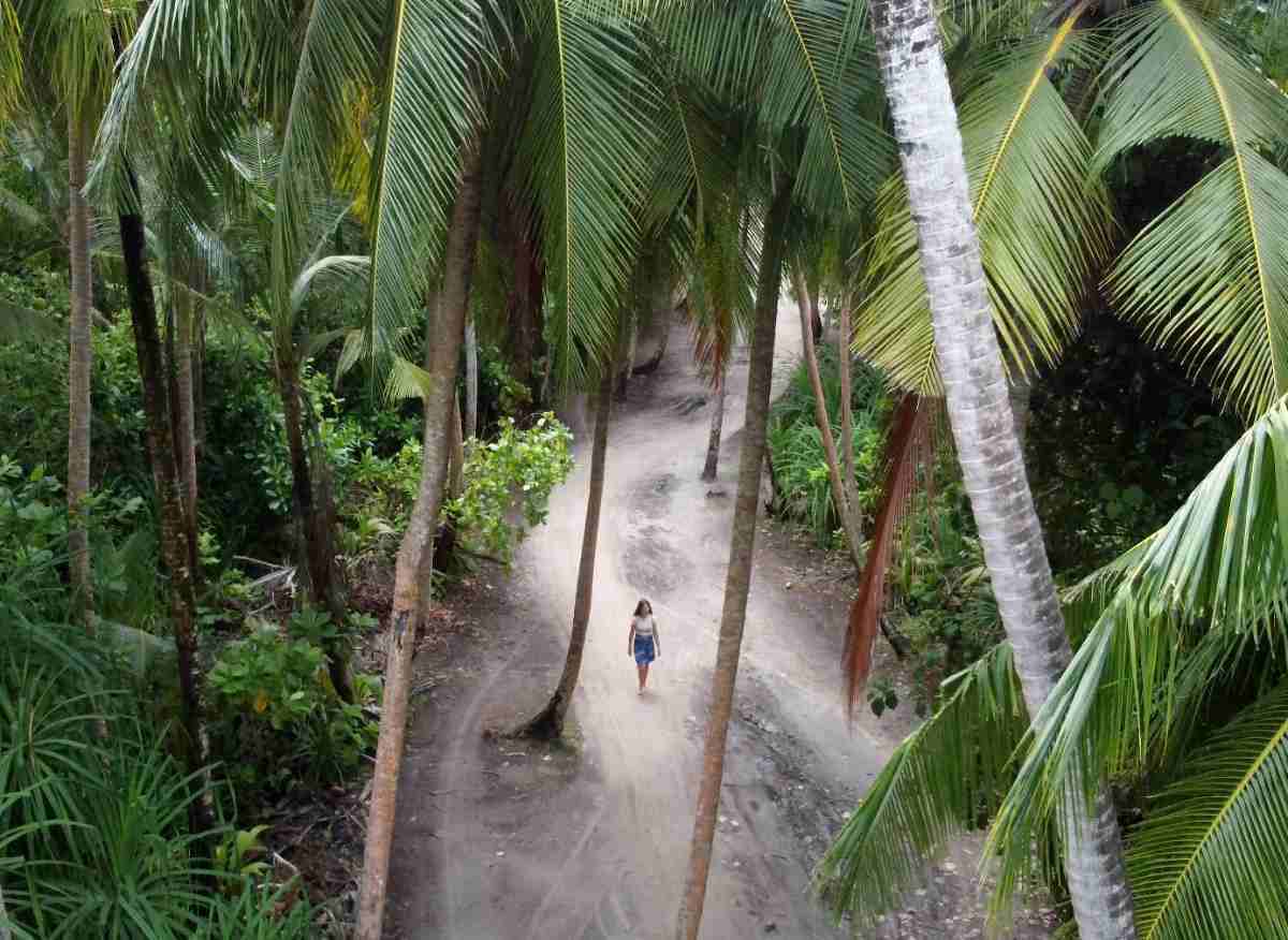 Dhigurah Maldives Travel Guide 2026 - 8 Best Things To Do