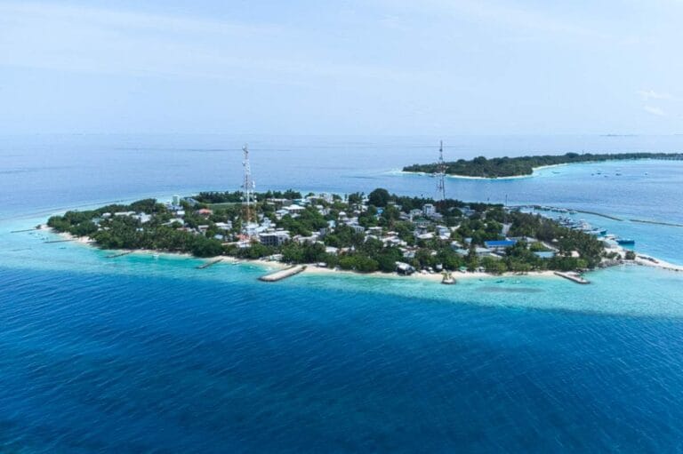 Rasdhoo Island Maldives – Travel Guide & 8 Best Things