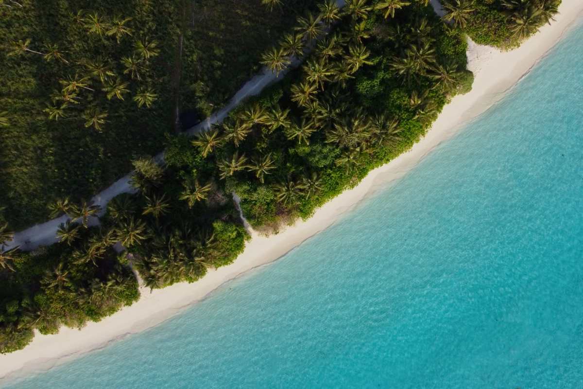 Thoddoo Island Maldives - Travel Guide & 8 Best Things